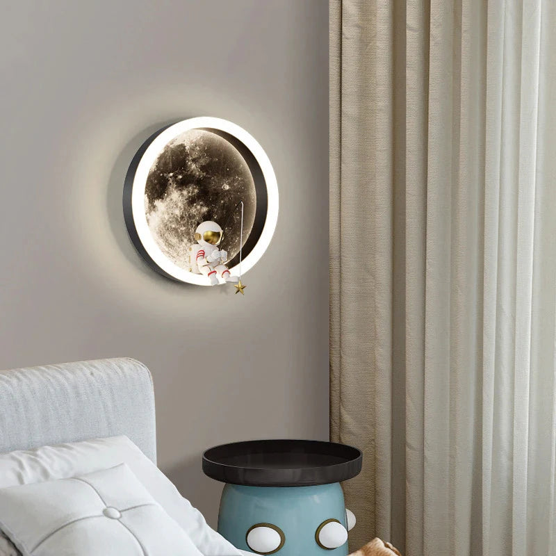 MoonBeam - LED Mond Wandleuchte – LumenDecor